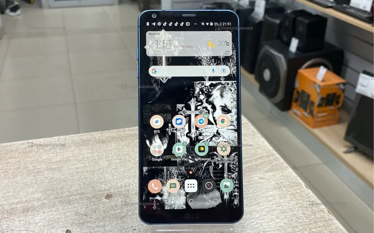 Купить LG G6 4/64GB б/у арт. 2035900563414-1 в Москва И Областицена 3500 рублей | Комиссионка